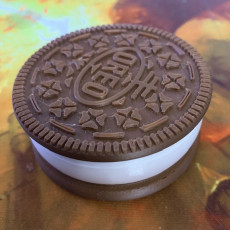 3D Printable Oreo Box by Gianluca Rolle