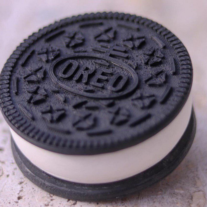 3D Printable Oreo Box by Gianluca Rolle