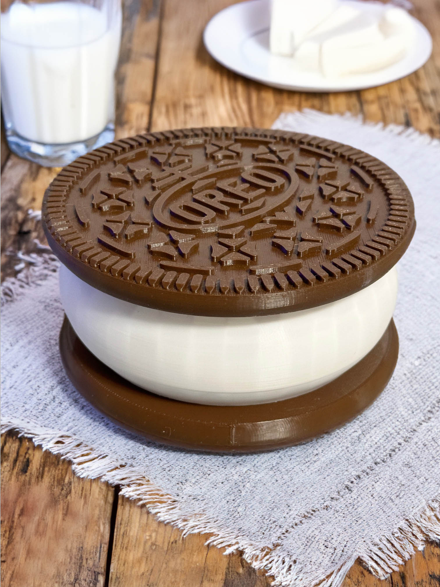 3D Printable Oreo Box by Gianluca Rolle