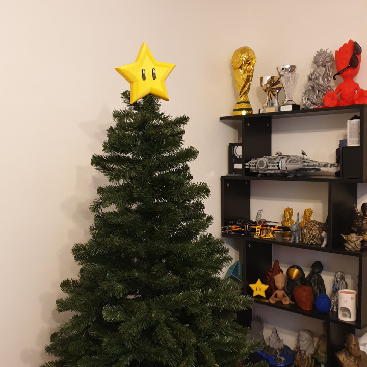 3D Printable Star Mario Xmas Tree Topper by Lee Seddon