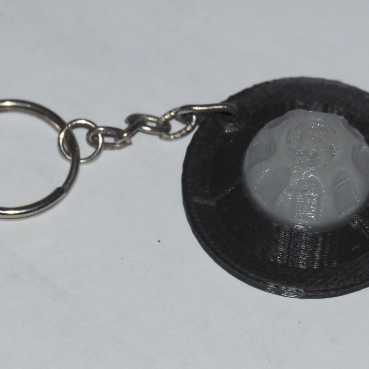 3D Printable Alien And UFO keychains by Sergio Lanna