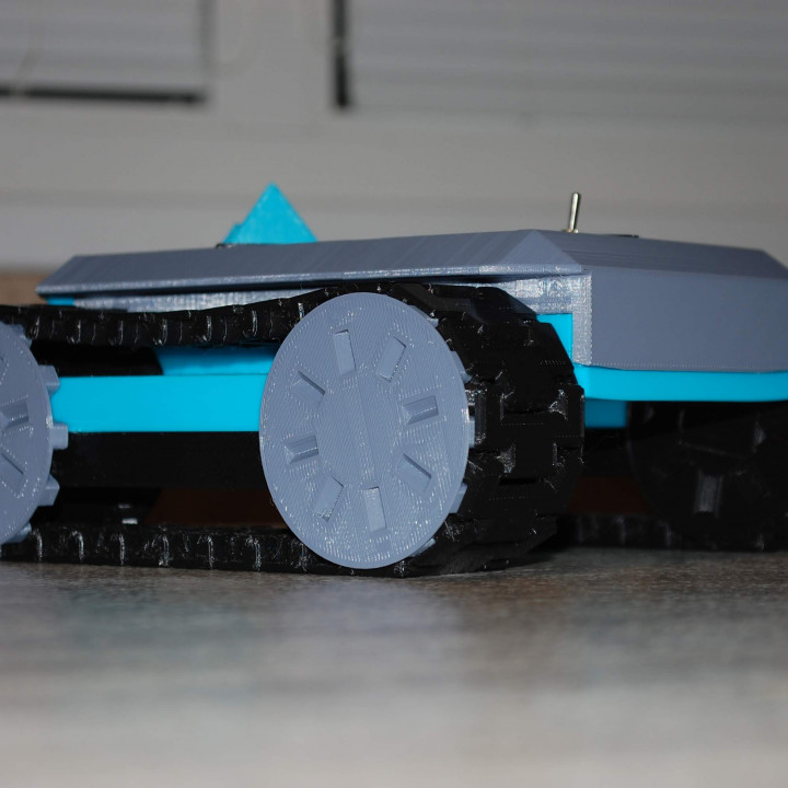 3D Printable Cybertank by Kirill Ilinich