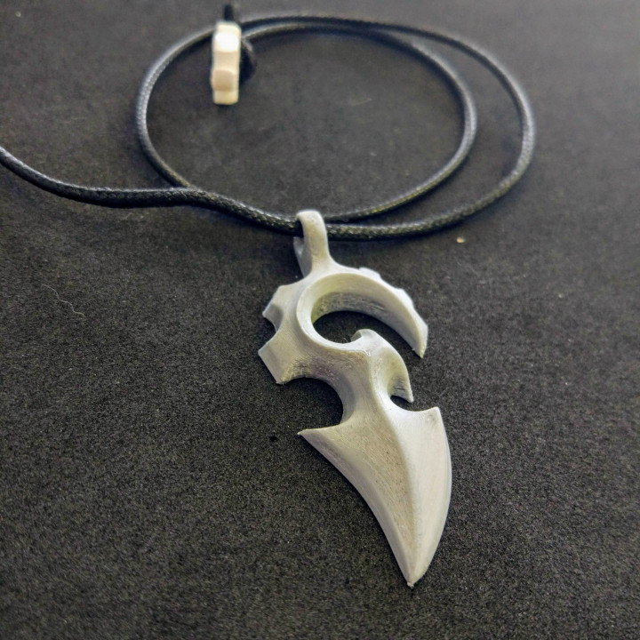 3D Printable Arrow necklace by Ignacio Sastre