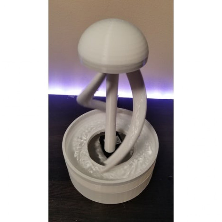3D Printable Desktop Spinning Water Fountain by David Justice