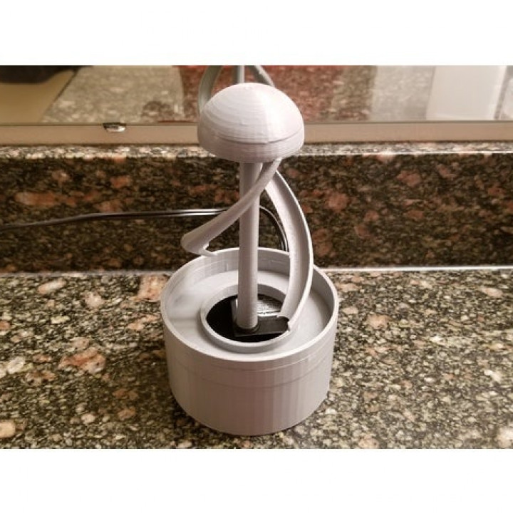 3D Printable Desktop Spinning Water Fountain by David Justice