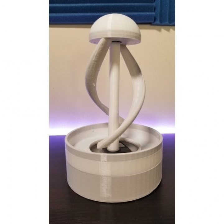 3D Printable Desktop Spinning Water Fountain by David Justice