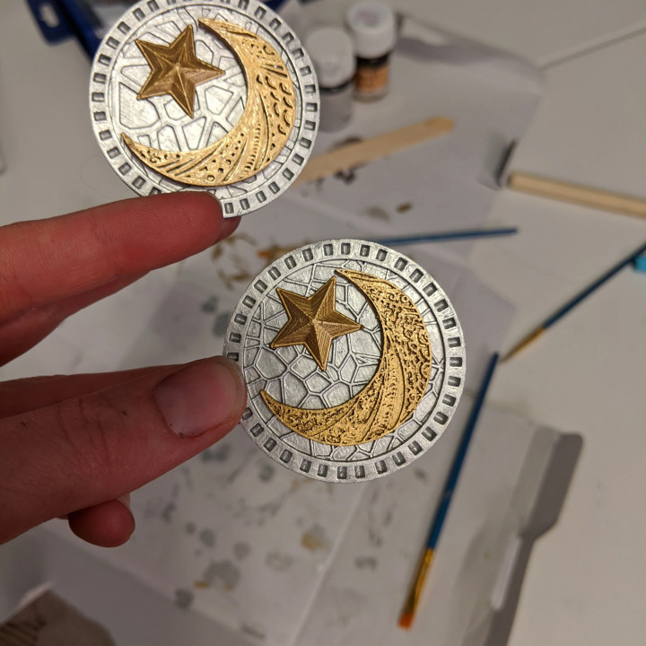 3D Printable Saix/ Isa Brooch (Kingdom Hearts 3) by Alayna