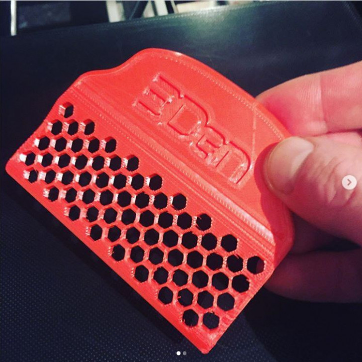 3D Printable Resin Comb/Rake by Adam Barnsley