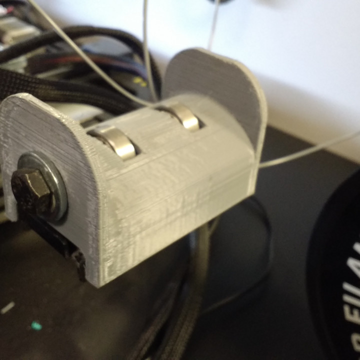 3D Printable Chiron Filament Roller by Brad Kwalton