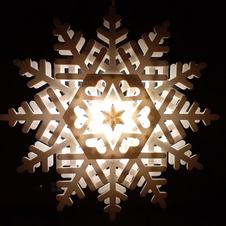 3D Printable Big shining snowflake by Jan Kafka