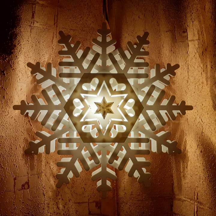 3D Printable Big shining snowflake by Jan Kafka