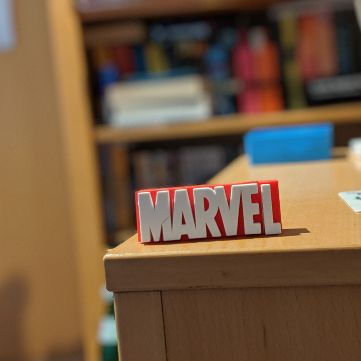 3D Printable Broken Marvel Logo by Max Siebenschlaefer