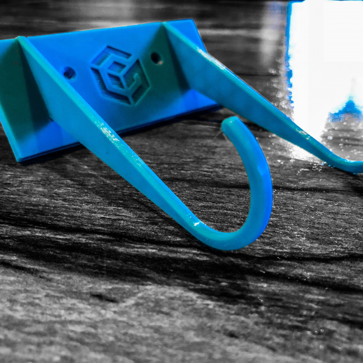 3D Printable Gamecube Controller Wall Mount by Nate Little