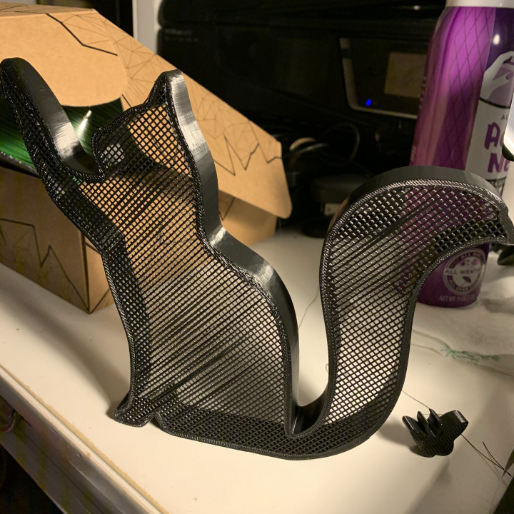 3D Printable Cat Earring Stand by Sabrina Russell