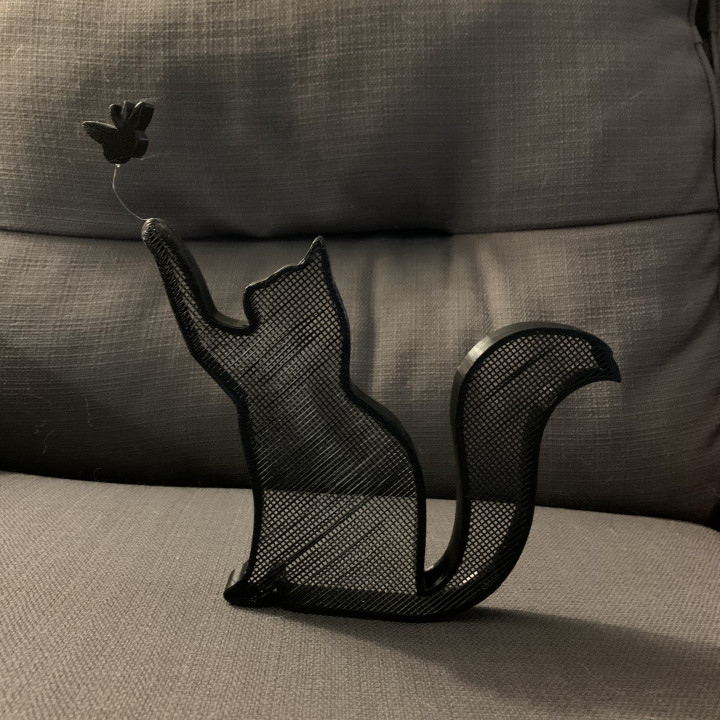 3D Printable Cat Earring Stand by Sabrina Russell
