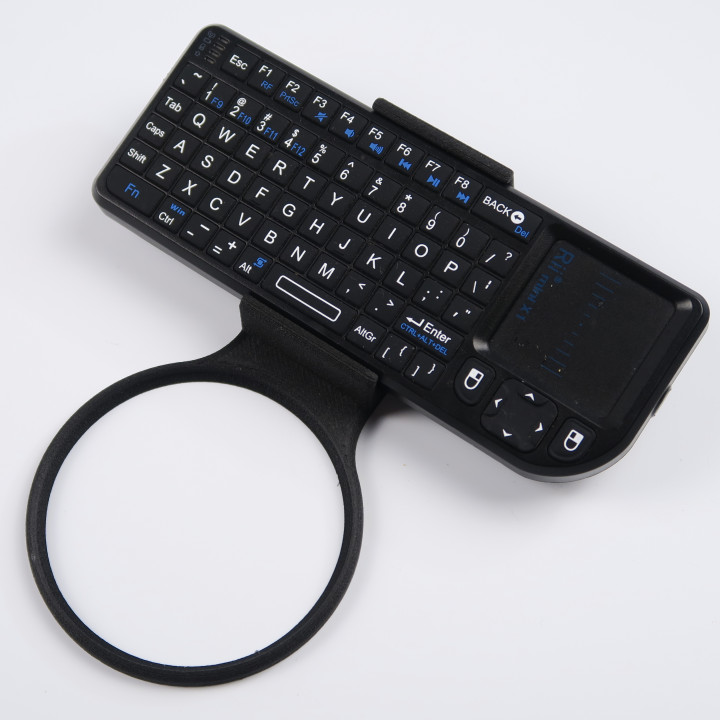 3D Printable SpaceMouse Compact Keyboard Holder by Lindy Design Lab