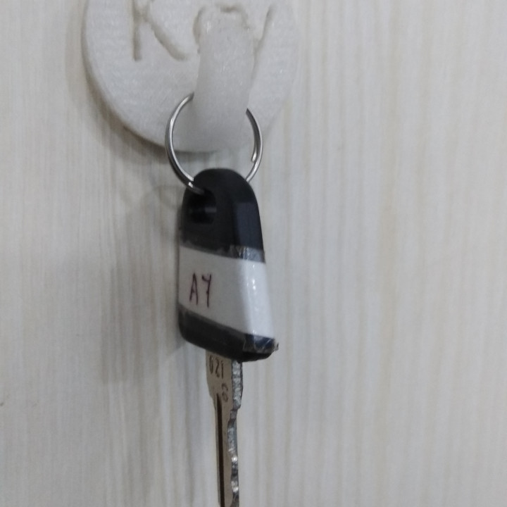3D Printable Key hanger by Narendren S