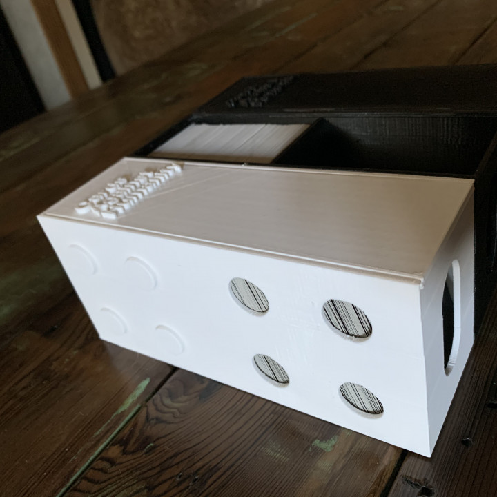 3D Printable Stack-able Cards Against Humanity box by Rony Sett