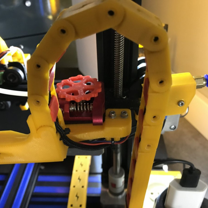 3D Printable Vertical Cable Chain for Geeetech A10 by CANAVESE DANIEL