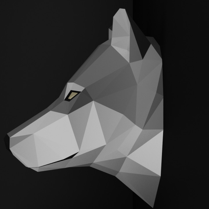 3D Printable Low-Poly Grey Wolf Head by Patrick R.