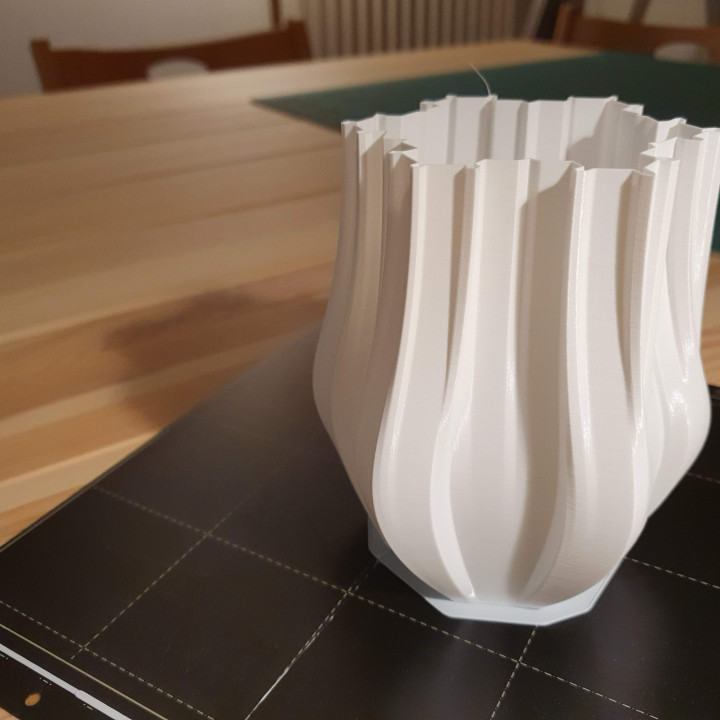 3D Printable Snow vase by Federico Redaelli