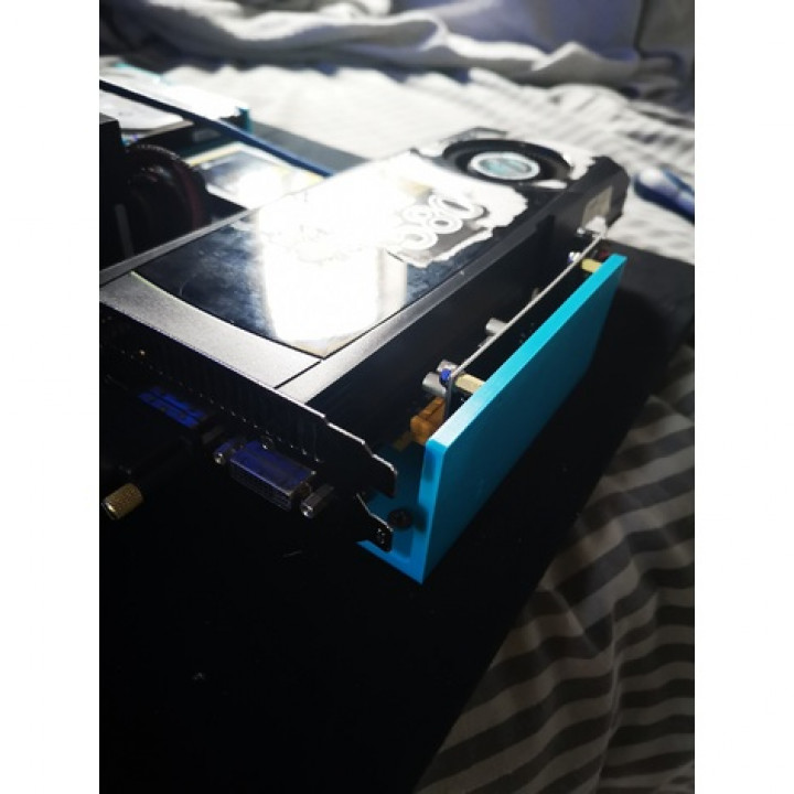3D Printable GPU risor bracket by Tyron Wakeford