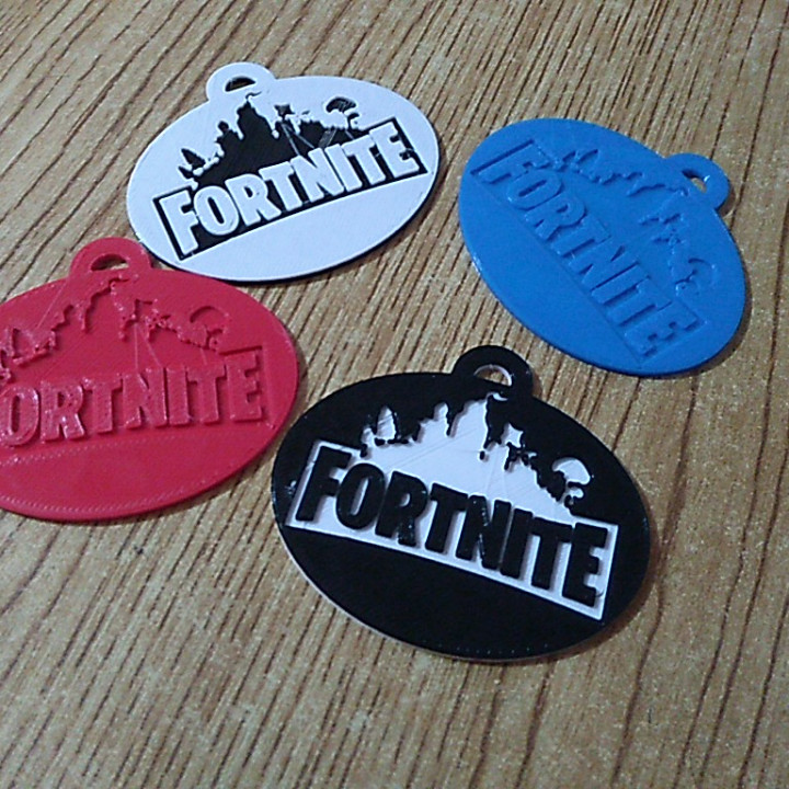 3D Printable Fortnite Keychain by Irak Corrales