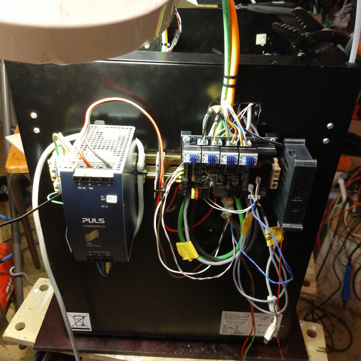 3D Printable SKR 1.3 DIN Mount by Martin