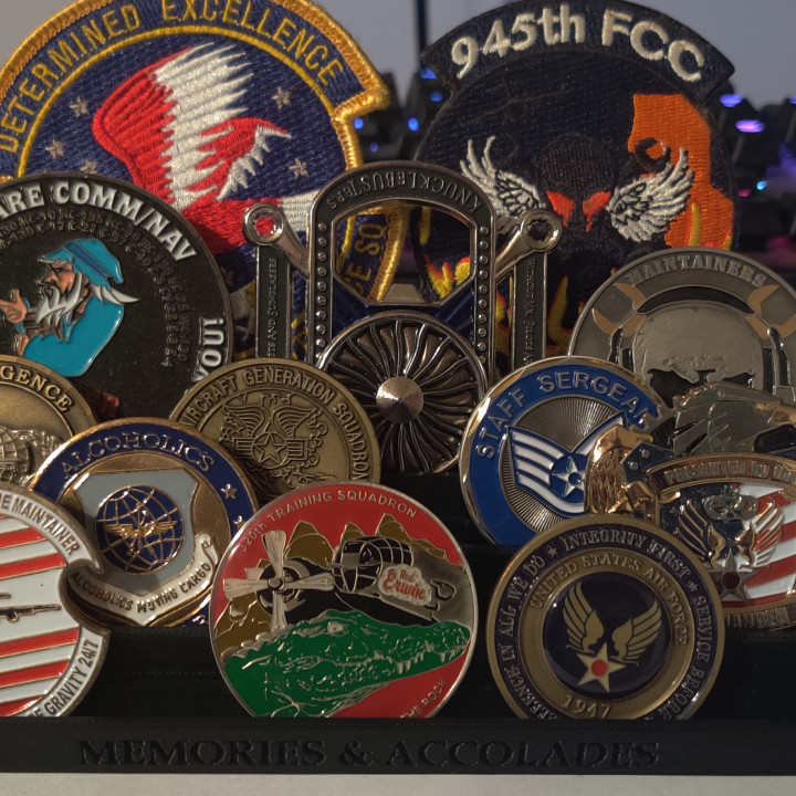 3D Printable Coin Rack Display by David Zaremba