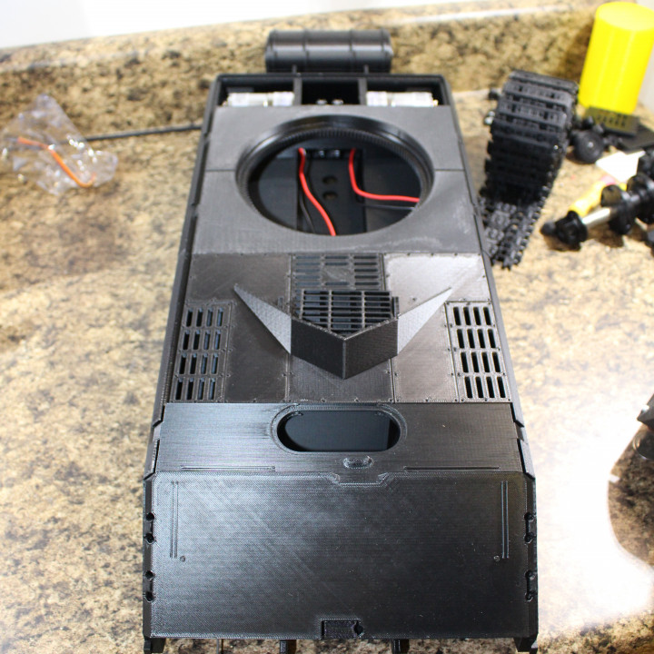 3D Printable Panzer VIII Maus Hull 1/16 Model by Joe