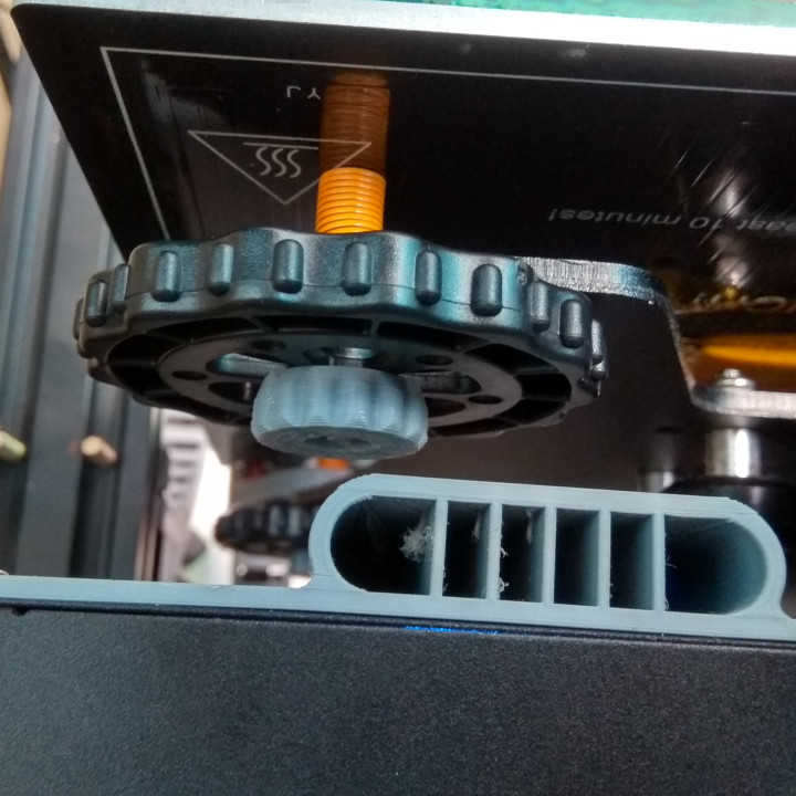 3D Printable Ender 3 - Small lock for bed leveling knobs by Bruno Macedo