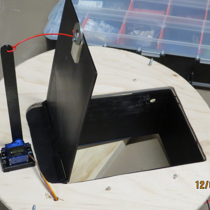 3D Printable Mouse Trap- mini servo driven, arduino controlled by Brian ...