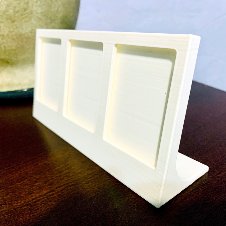 3D Printable Fujifilm Instax Mini Triple Photo Frame by Ivan Diaz
