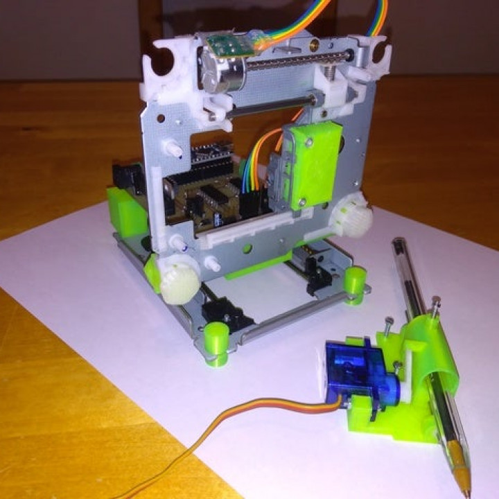 3D Printable Arduino mini plotter by Francesco