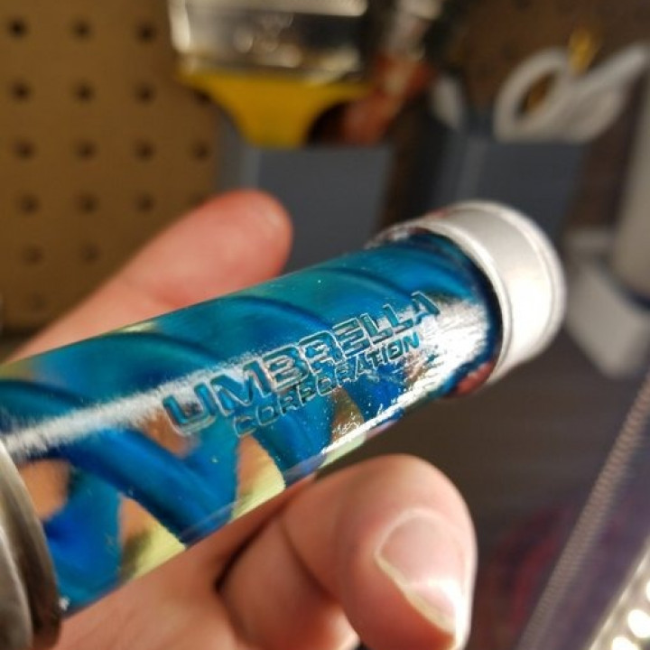 3D Printable T-Virus Canister from Resident Evil by Thierry Deux