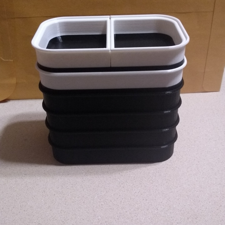 3D Printable SPT: Stacking Part Trays by ShannDeMann