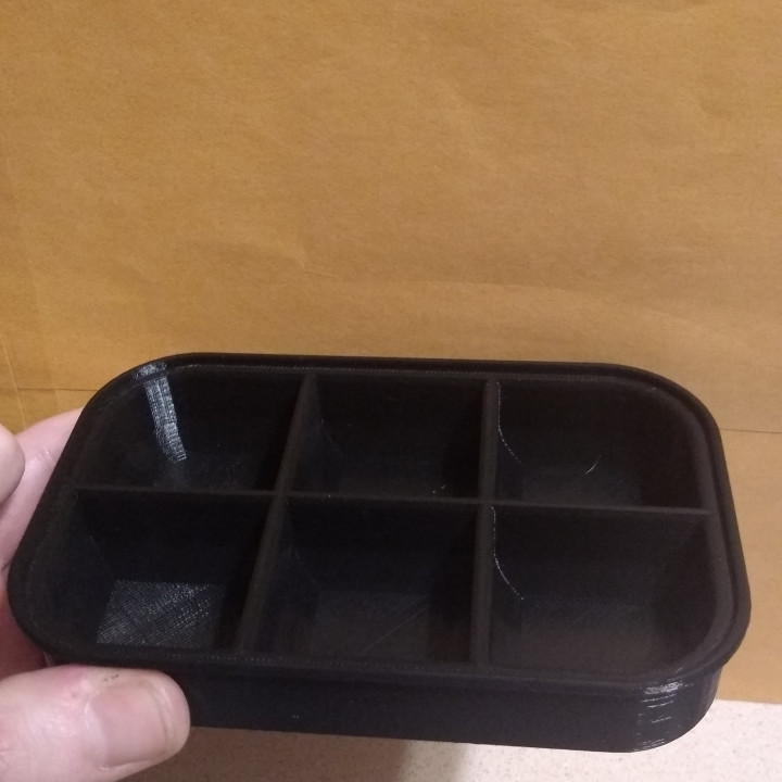 3D Printable SPT: Stacking Part Trays by ShannDeMann