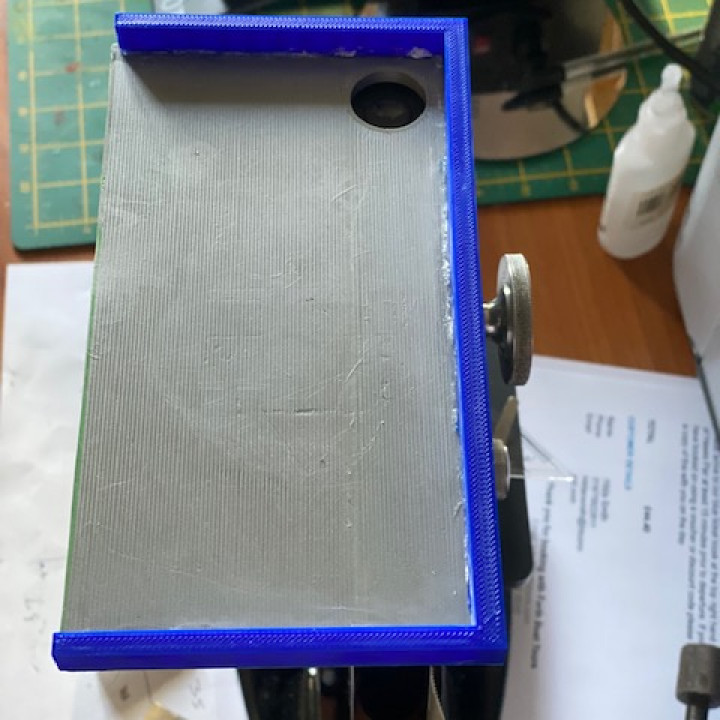 3D Printable Iphone 11 Microscope Mount by Bob