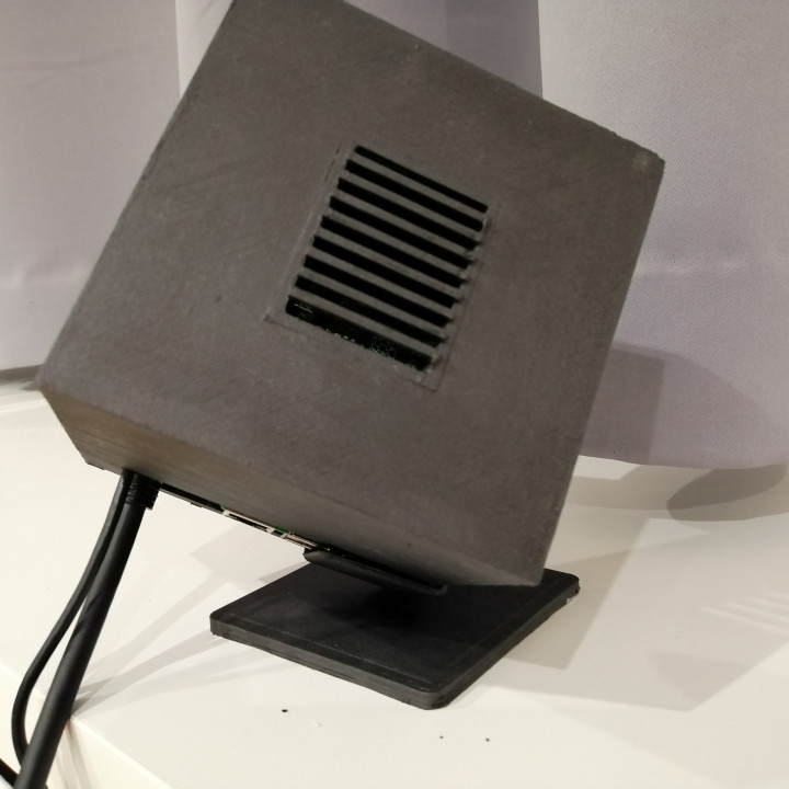 3D Printable Raspberry PI Cube by Jean-Philippe Paumier