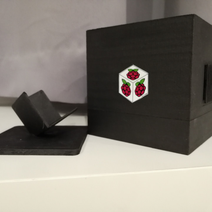 3D Printable Raspberry PI Cube by Jean-Philippe Paumier