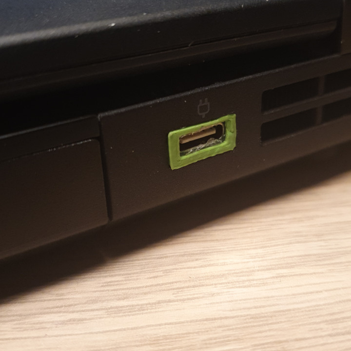 3D Printable Thinkpad T440p USB C Mod by Hamza Ahmed