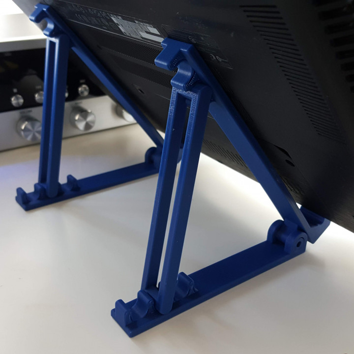 3D Printable Laptop Stand by Jiwoong Kim