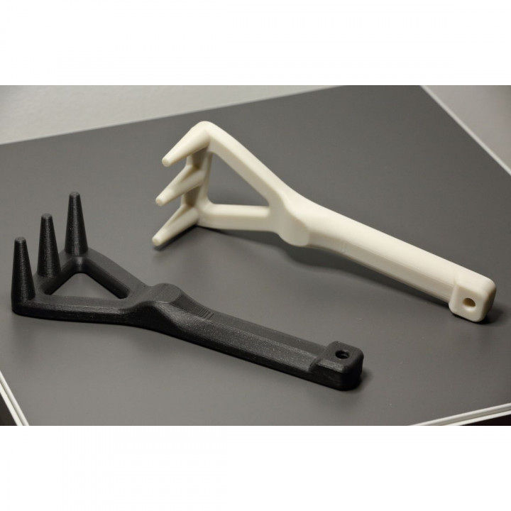 3D Printable Garden Rake by Devstroyer