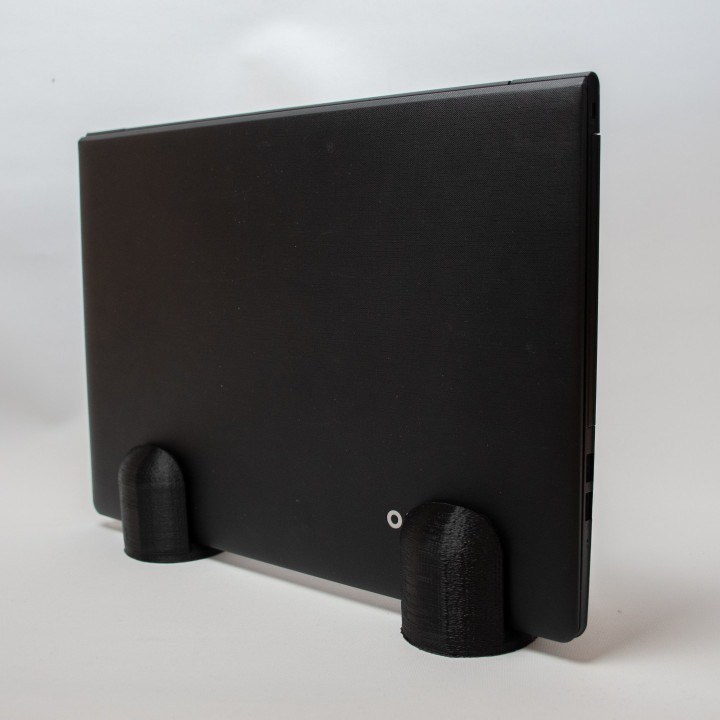 3D Printable Laptop holder by David Meyer