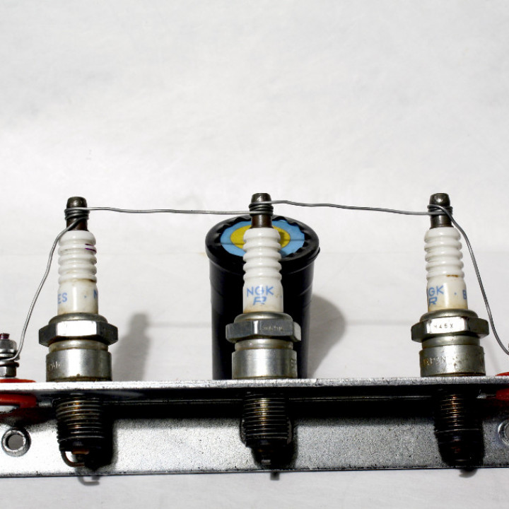 3D Printable Electrically Isolated FeedThrough for Lightning Arrestor ...