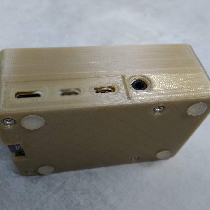 3D Printable Raspberry Pi 4 compact case by Derek