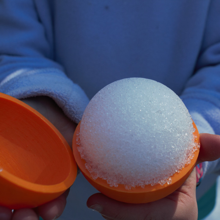 3D Printable Snowball Maker by Patrick McInerny