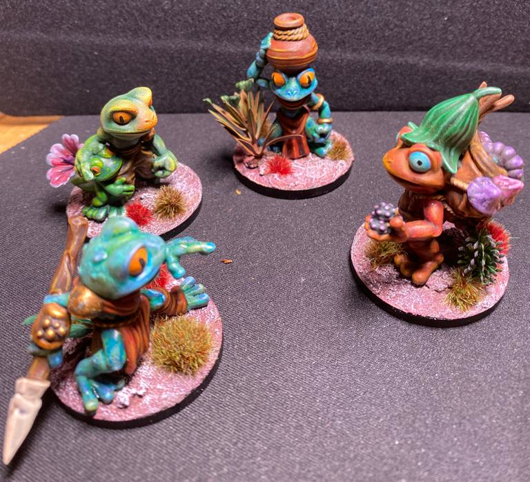 3D Printable Frogfolk Travelling Merchant by Keith Ebanks