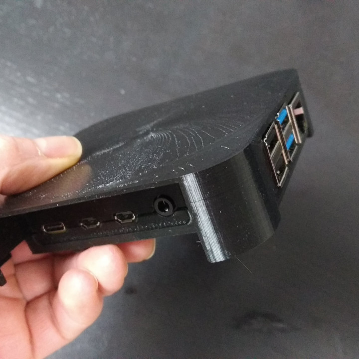 3D Printable Raspberry Pi4 TV Box by Derek