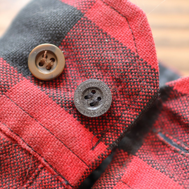 3D Printable Customizeable Shirt or Jacket Button by Colin